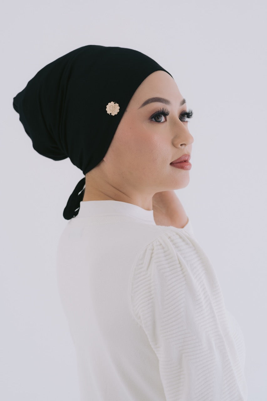 Amal in Jet Black – Muse by Sem Studio