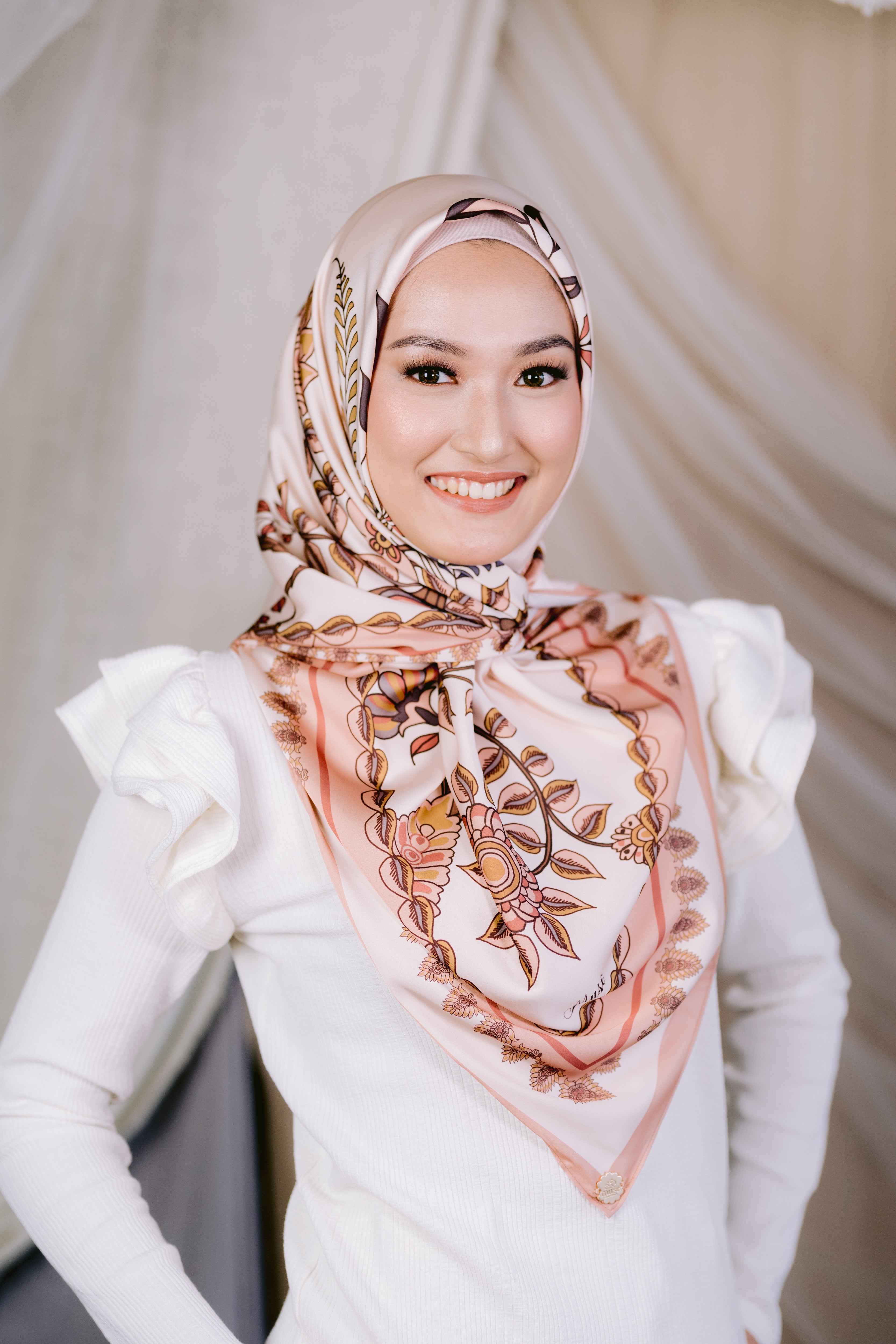 Indira Square in Rose Gold – Muse by Sem Studio